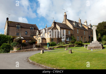 GB - GLOUCESTERSHIRE: Cotswold Village of Longborough Stock Photo - Alamy