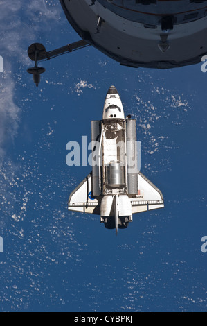 Space Shuttle Atlantis over Bahamas July 10, 2011 Stock Photo - Alamy