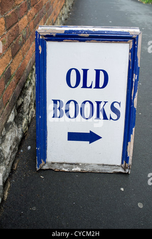Secondhand book shop sign Stock Photo - Alamy