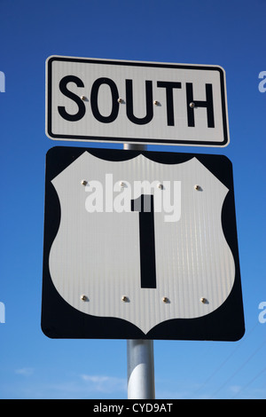us overseas highway route one south through key largo florida keys usa ...