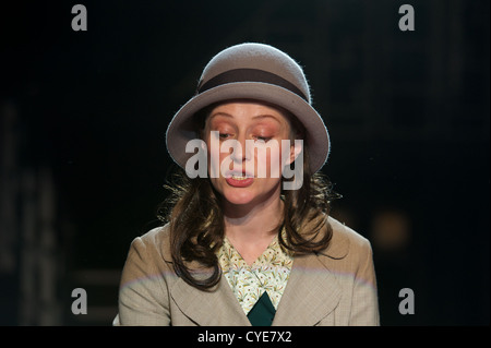 Anna Francolini in Victor/Victoria Musical Stock Photo - Alamy