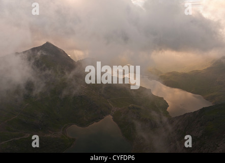 Sunrise on Snowdon. Views to Crib Goch and the lakes of Glaslyn and ...