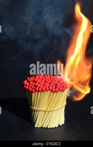 bundle of matches Stock Photo - Alamy