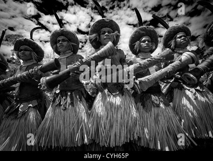A group of Suli Muli women from Enga dancing with round human hair ...