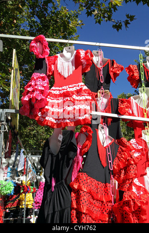 Souvenir Spanish flamenco dresses, accessories for sale El Rastro ...