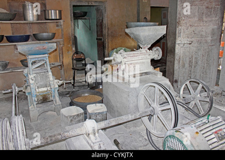 Oil mill, India Stock Photo - Alamy