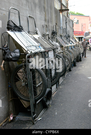 Hawker Carts in Seoul, South Korea Stock Photo - Alamy