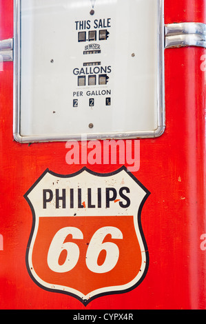Phillips 66 vintage gas pump at the BEST WESTERN Route 66 Rail Haven in ...