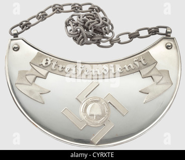 RAD - Patrol Duty gorget circa 1938 Made of polished aluminium,the ...