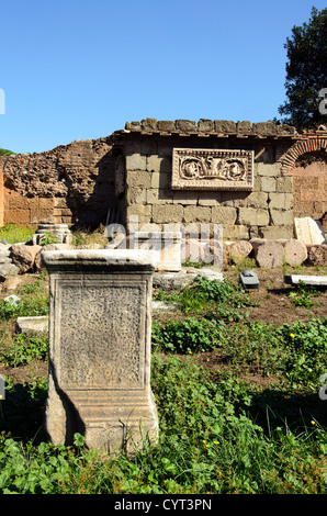 Italy, Rome, Roman Forum, Tabernae Novae, ancient Roman taverns in ...