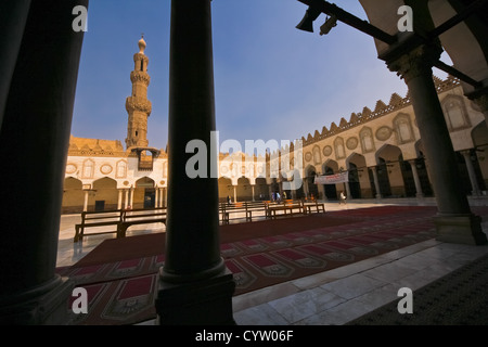 Al-Azhar Mosque, Azhar, courtyard with corridor, Islamic area in old ...