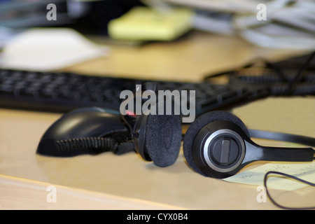 Computer keyboard background Stock Photo - Alamy