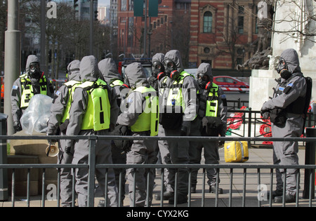 police UK wearing gas masks Stock Photo - Alamy