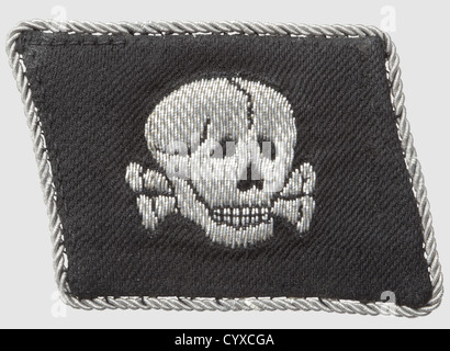 Collar patch for officers in the "SS-Standarte Deutschland ...