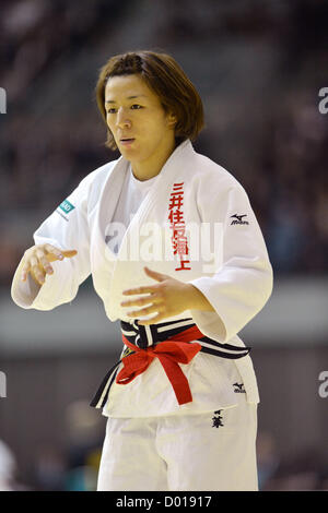 Kana Abe (JPN), November 11, 2012 - Judo : Kodokan Cup 2012, Women's 63kg class at Chiba Port ...