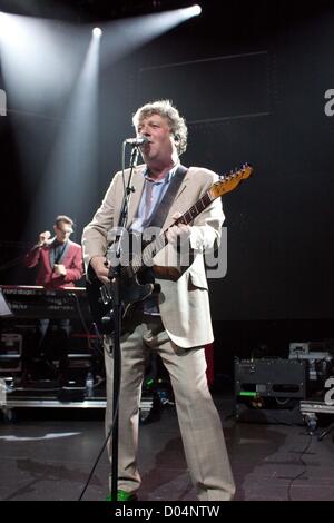 Glenn Tilbrook and Stephen Large of Squeeze performing in concert at ...