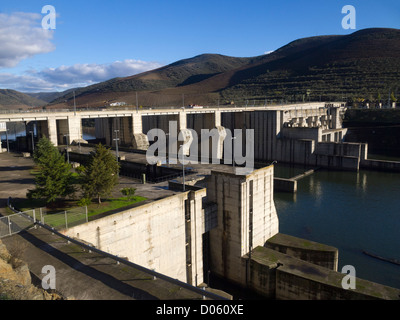 Barragem do Pocinho dam on the Douro river in Portugal as cruise boat ...
