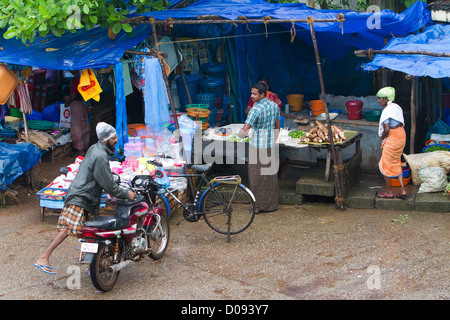 THE MARKET IN PARAVUR KERALA SOUTHERN INDIA ASIA Stock Photo - Alamy