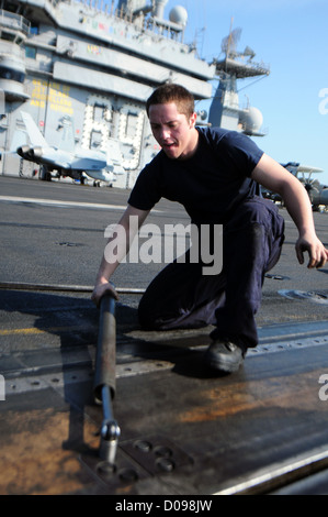 Christopher E. Bolt (2 Stock Photo - Alamy