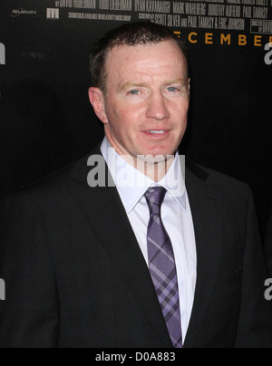 Mickey Ward Los Angeles Premiere of 'The Fighter' held at the Grauman's ...
