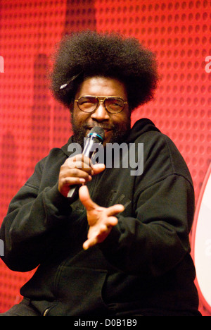 The Roots drummer, Questlove (?uestlove), stops by WGCI Coca Cola ...