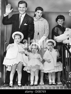 Singer PAT BOONE and wife Shirley Lee Foley, and three of their four ...