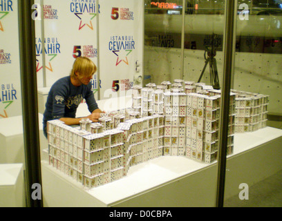 World's Biggest House of Cards American artist Bryan Berg has set the ...