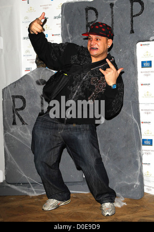 DJ Talent The Bloodlust Ball 2010 at Hampton Court House London ...