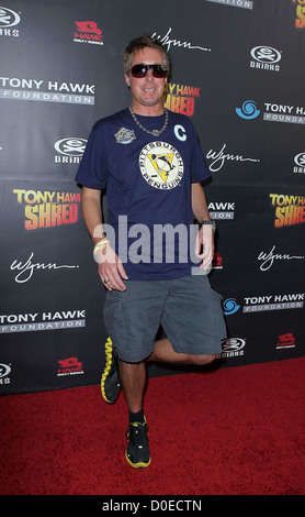 Scott Ferrall Tony Hawk: Shred presents the Stand Up For Skateparks ...