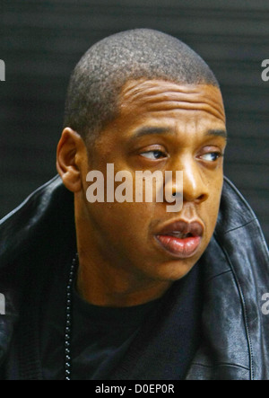 Rapper Jay-Z arriving at his hotel London, England - 03.11.10 Stock ...