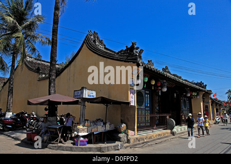 Quan Cong Temple, Hoi An, Vietnam Stock Photo - Alamy
