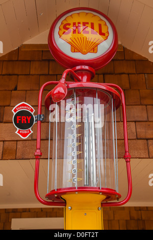 The Shell Gas Station In Bridgeport California with very high Gas ...