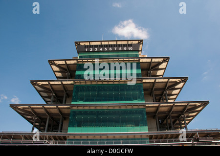 Indianapolis Motor Speedway race control tower Stock Photo - Alamy