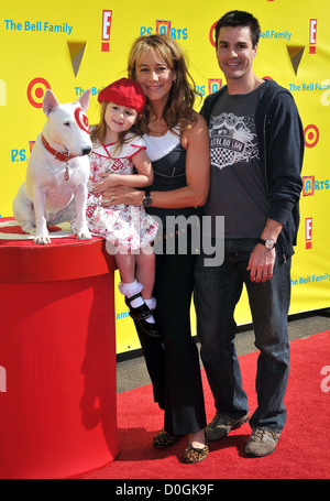 Megyn Price, Daughter Grace, Husband Eddie - PS Art Express Yourself ...