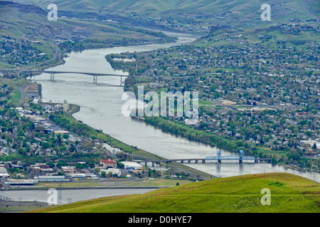 Clarkston, Washington, United States. Snake River and the Cityscape ...