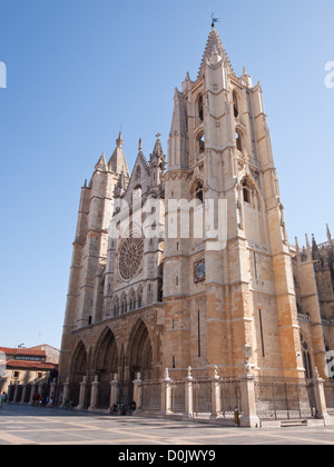 facade of the cathedral of Leon in Spain Stock Photo - Alamy