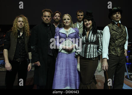 JASON DONOVAN & MARTI PELLOW THE WAR OF THE WORLDS - THE NEW GENERATION ...