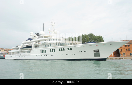 Microsoft founder Paul Allen's yacht Octopus, anchored off the coast of ...