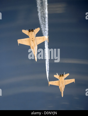Testing Wingtip Vortices with Smoke Stock Photo - Alamy
