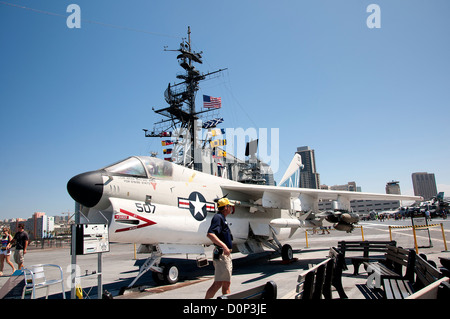 Conning Tower of the USS Midway aircraft carrier in San Diego ...