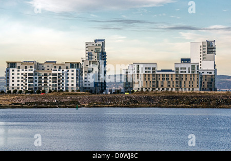 Western Harbour housing development complex Platinum Point in Leith ...