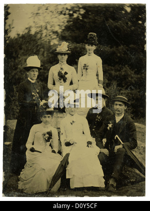 Group photograph of a Victorian family Stock Photo - Alamy