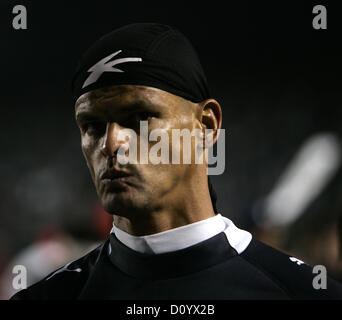 Pachuca's goalie Miguel Calero, from Colombia, stop the ball as America ...