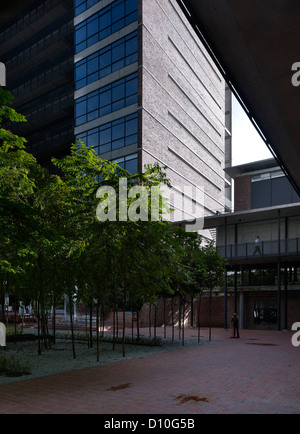 PJ Trade Centre, Damansar, Kuala Lumpur, Malaysia. Architect: Kevin Low ...