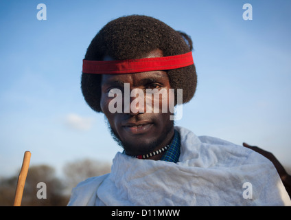 Portrait Of A Young And Smiling Karrayyu Tribe Warrior With Gunfura ...