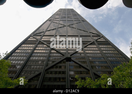 ILLINOIS Chicago Triangle shaped office building street intersection ...