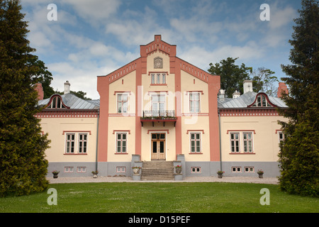 Muhu: Pädaste Manor House Gardens Stock Photo - Alamy