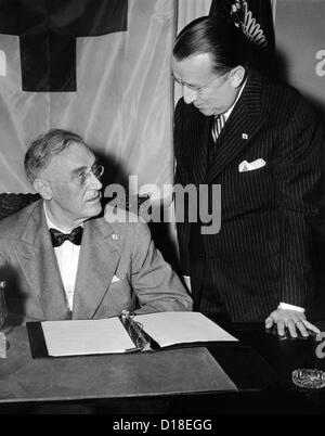 President Franklin Roosevelt's last public photo before his death ...