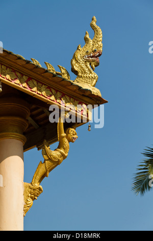 Roof of the Buddhist Temple Wat Sarawan in Phnom Penh, Cambodia Stock ...