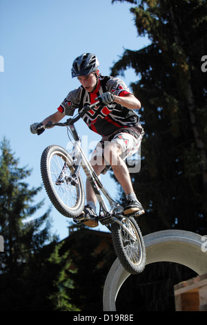 Mountain biker in concrete pipe, Calgary, Shaw Millenium Park Stock ...